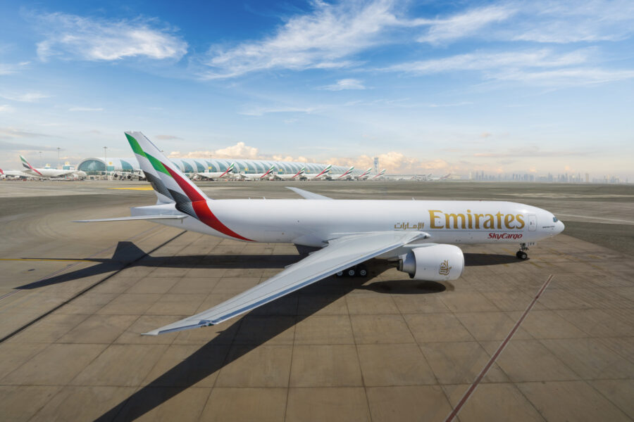 The first of Emirates SkyCargo's freighters receives new signature ...