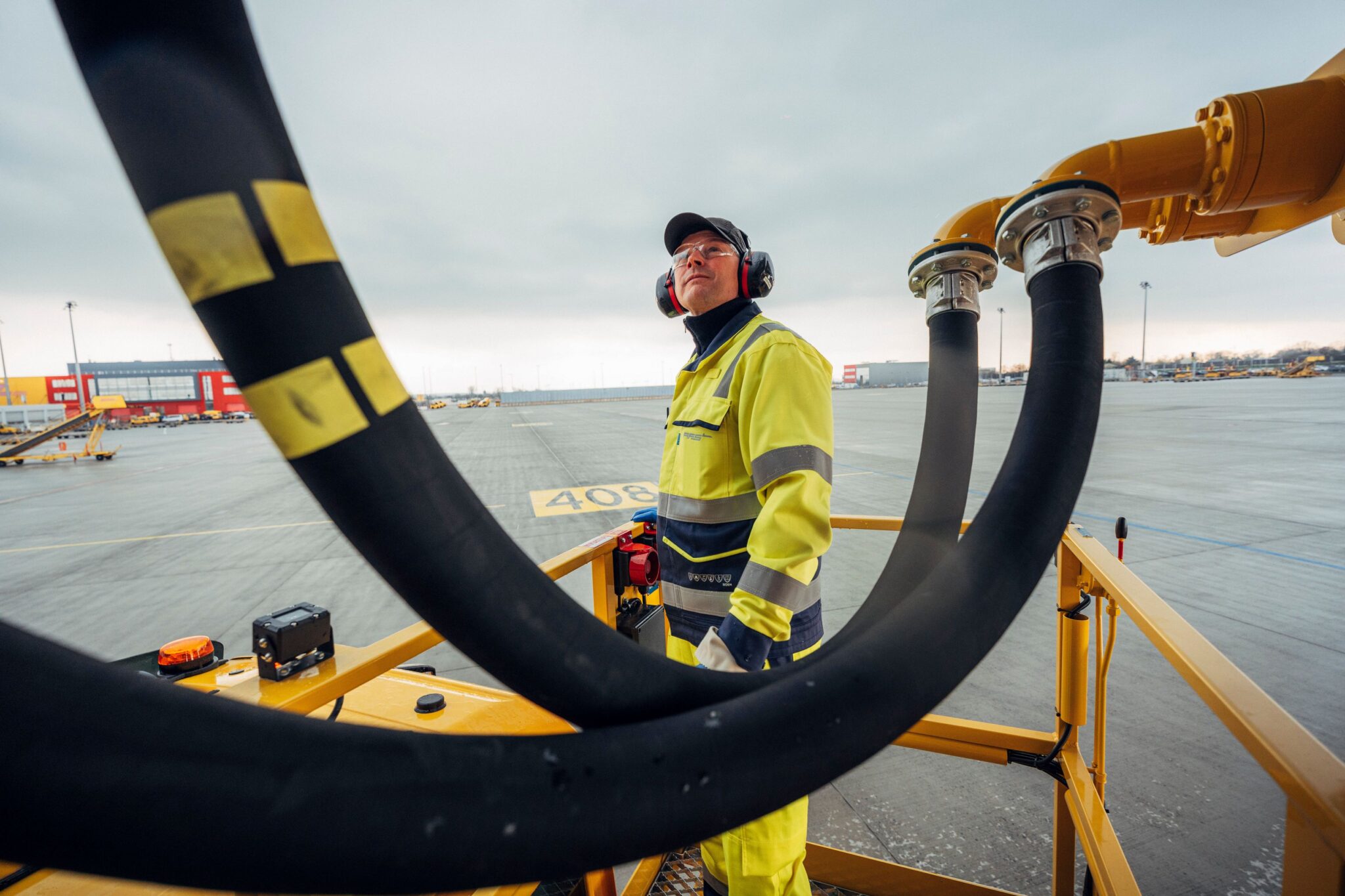 DHL and IAG Cargo deepen collaboration with major multi‑year ...