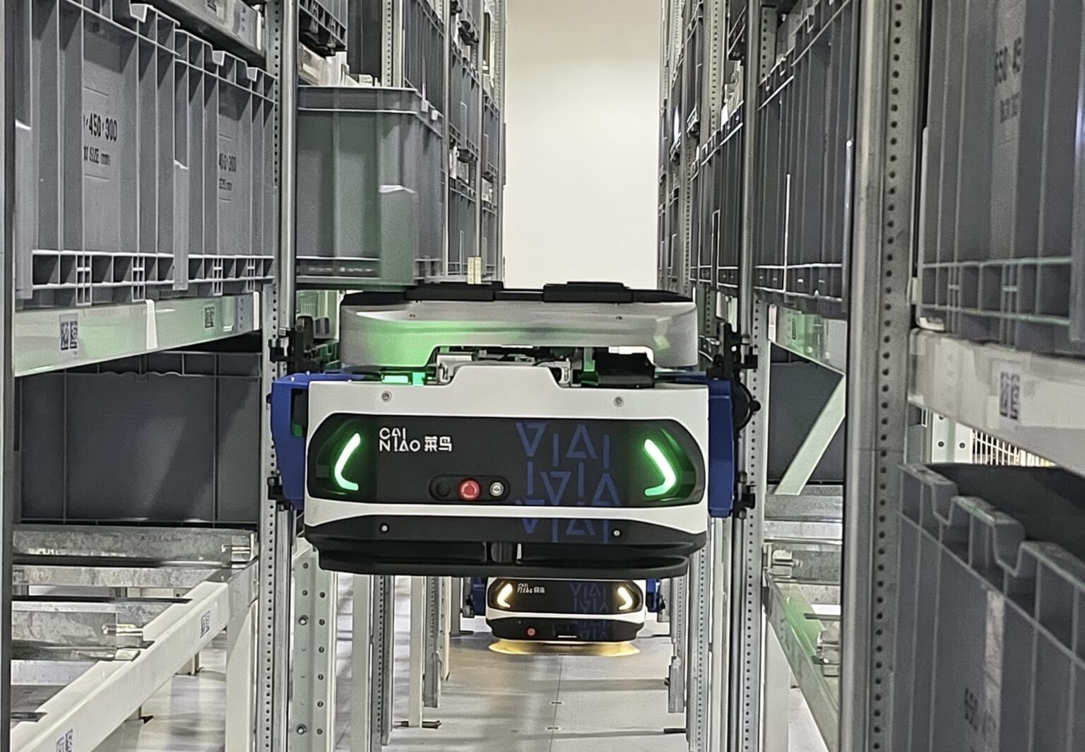 Cainiao unveils ZeeBot Climbing Robot, doubling storage and retrieval ...